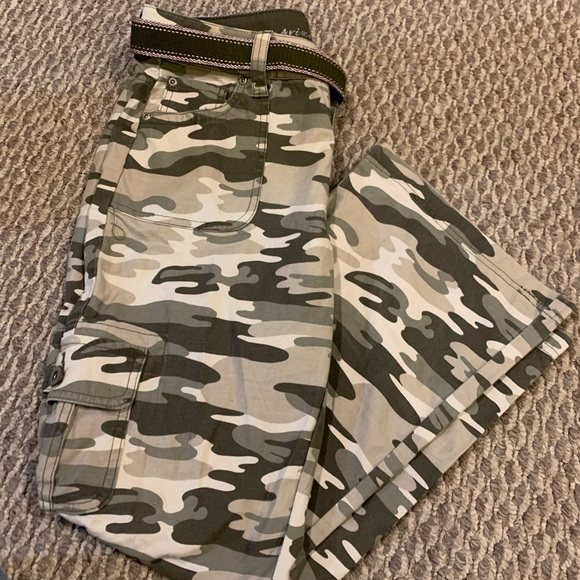 Arizona Jean Company | Pants & Jumpsuits | Y2k Cargo Capris | Poshmark